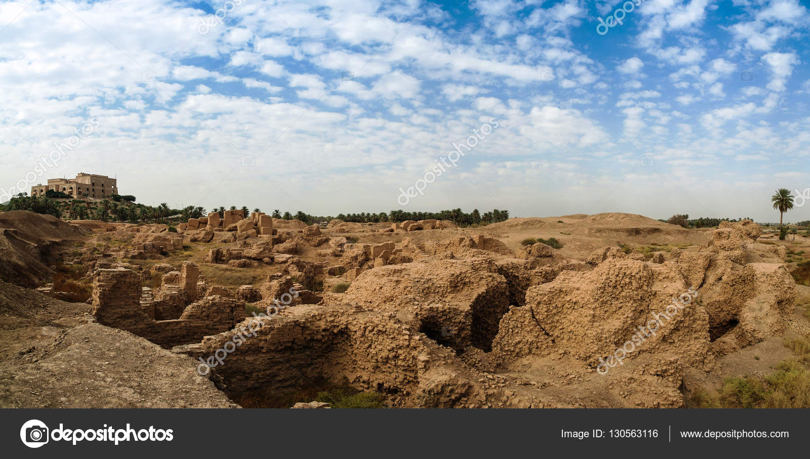 Panorama Babylon and Former Saddam Hussein Palace ruins, Iraq — Stock ...