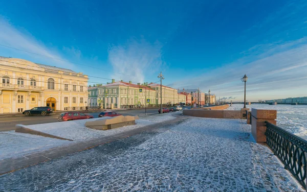 Museum embankment Stock Photos, Royalty Free Museum embankment Images ...