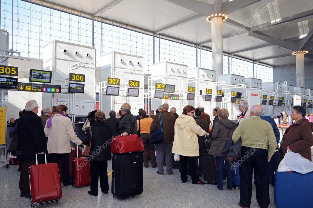 Terminal 3 check-in hall, Aeropuerto de Málaga, Málaga. 2023