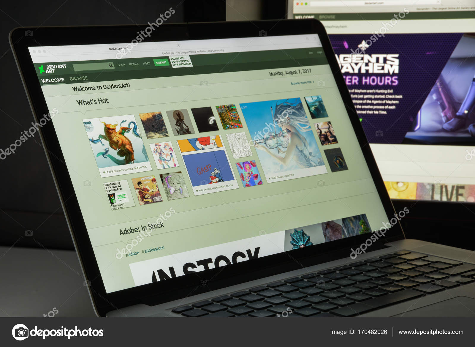 Milan, Italy - August 10, 2017: DeviantArt website homepage. Deviant ...