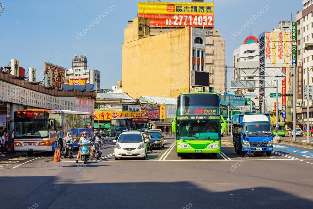 Road in Taichung – Stock Editorial Photo © asiastock #127344594