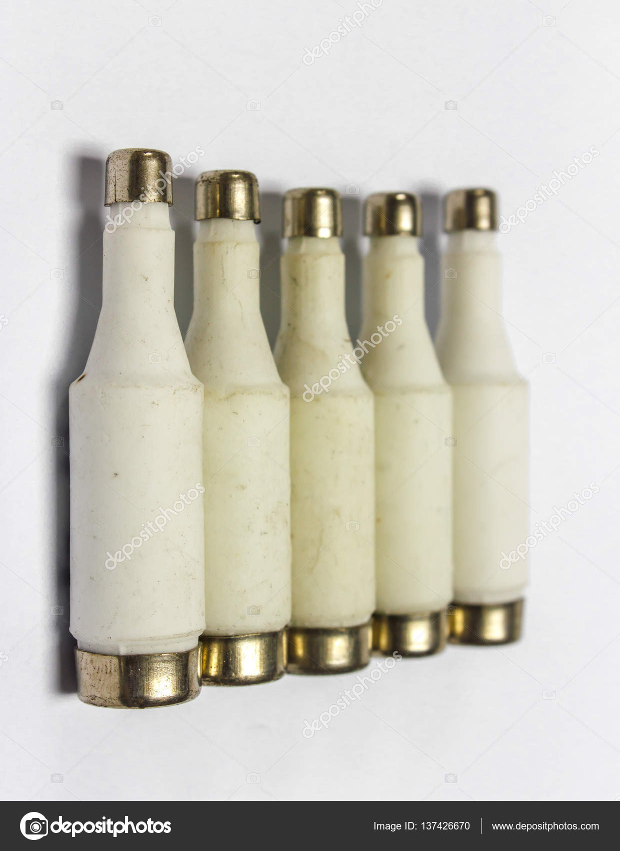 Ceramic fuses for electrical installation Stock Photo by ©wirapong6995 ...