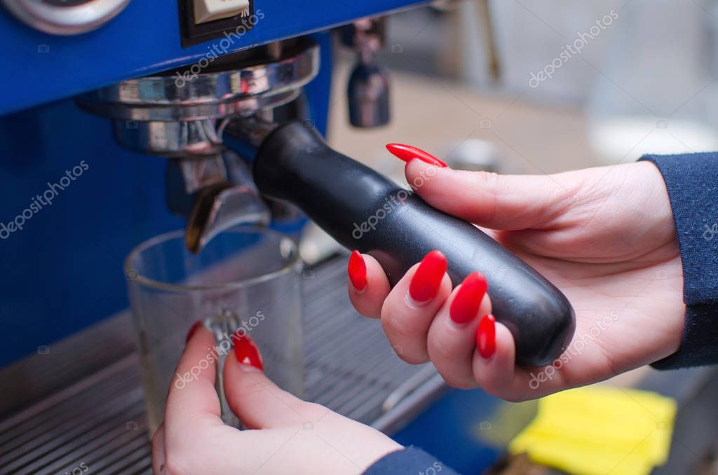 Woman making coffee — Stock Photo © Retoncy #129043242