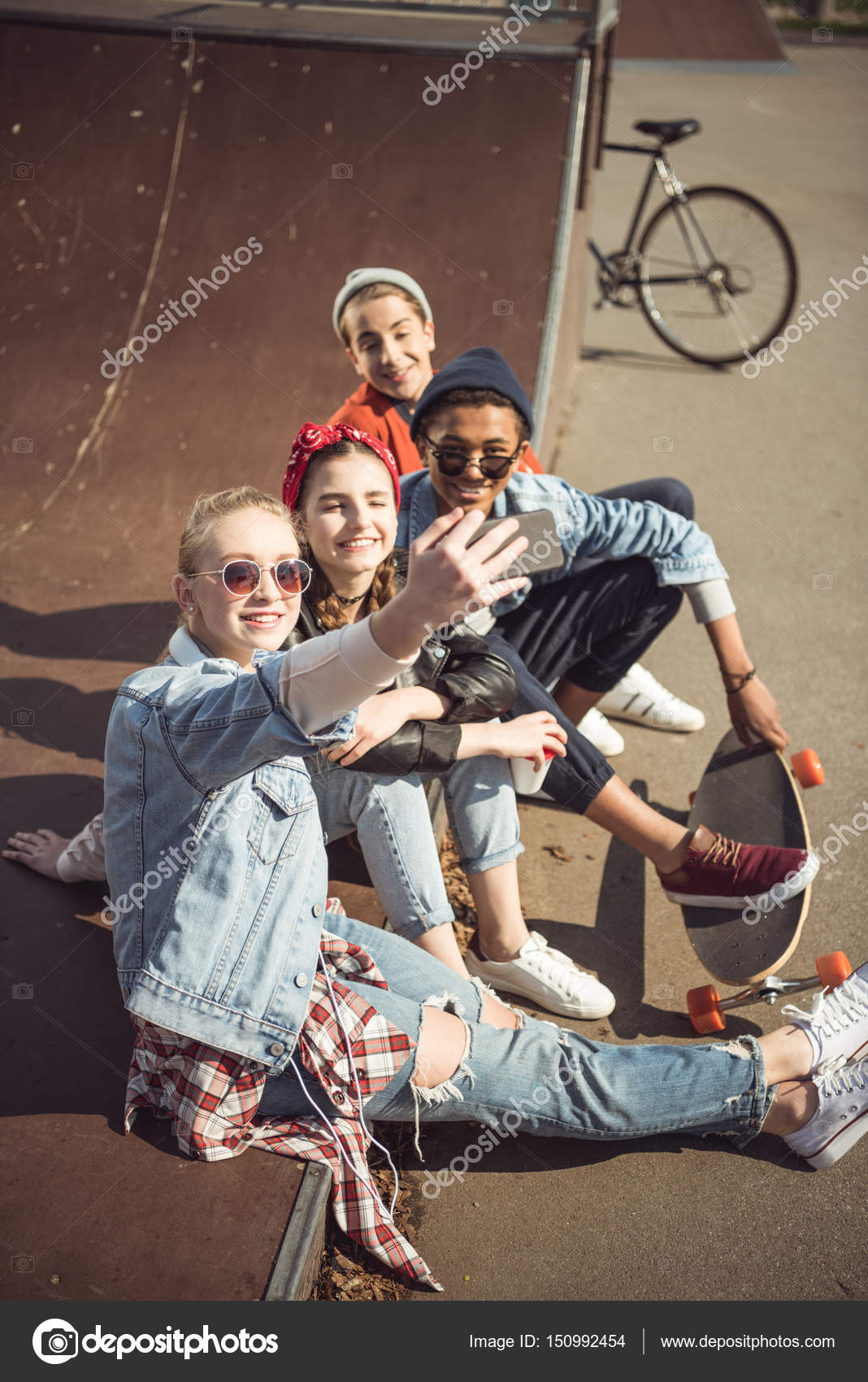 Teenagers taking selfie — Stock Photo © ArturVerkhovetskiy #150992454 Teenagers taking selfie — Stock Photo © ArturVerkhovetskiy #150992454