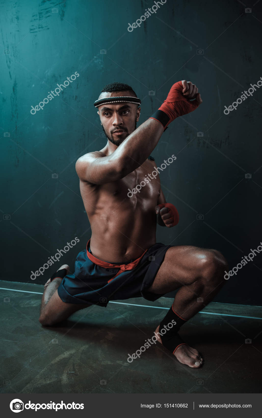 Muay Thai athlete Stock Photo by ©ArturVerkhovetskiy 151410662