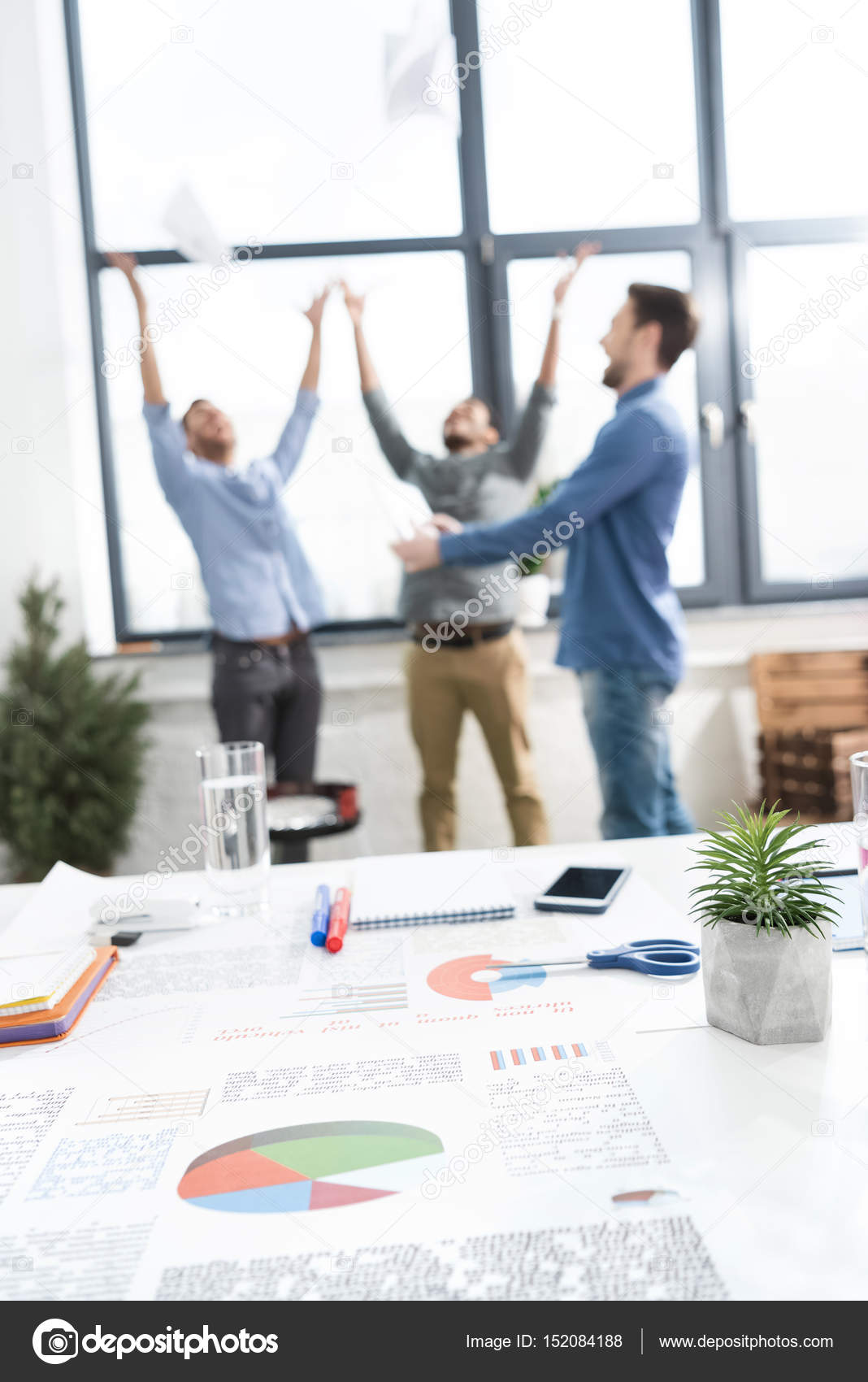 Businessmen working on project — Stock Photo © ArturVerkhovetskiy ...