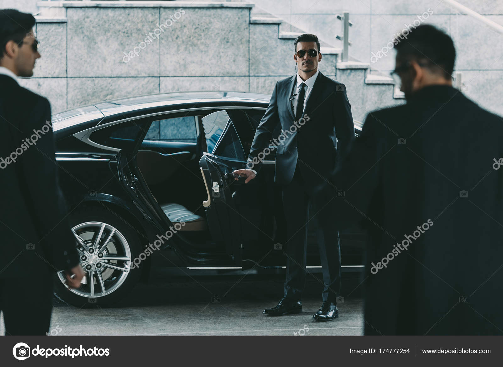 Bodyguard — Stock Photo © ArturVerkhovetskiy #174777254
