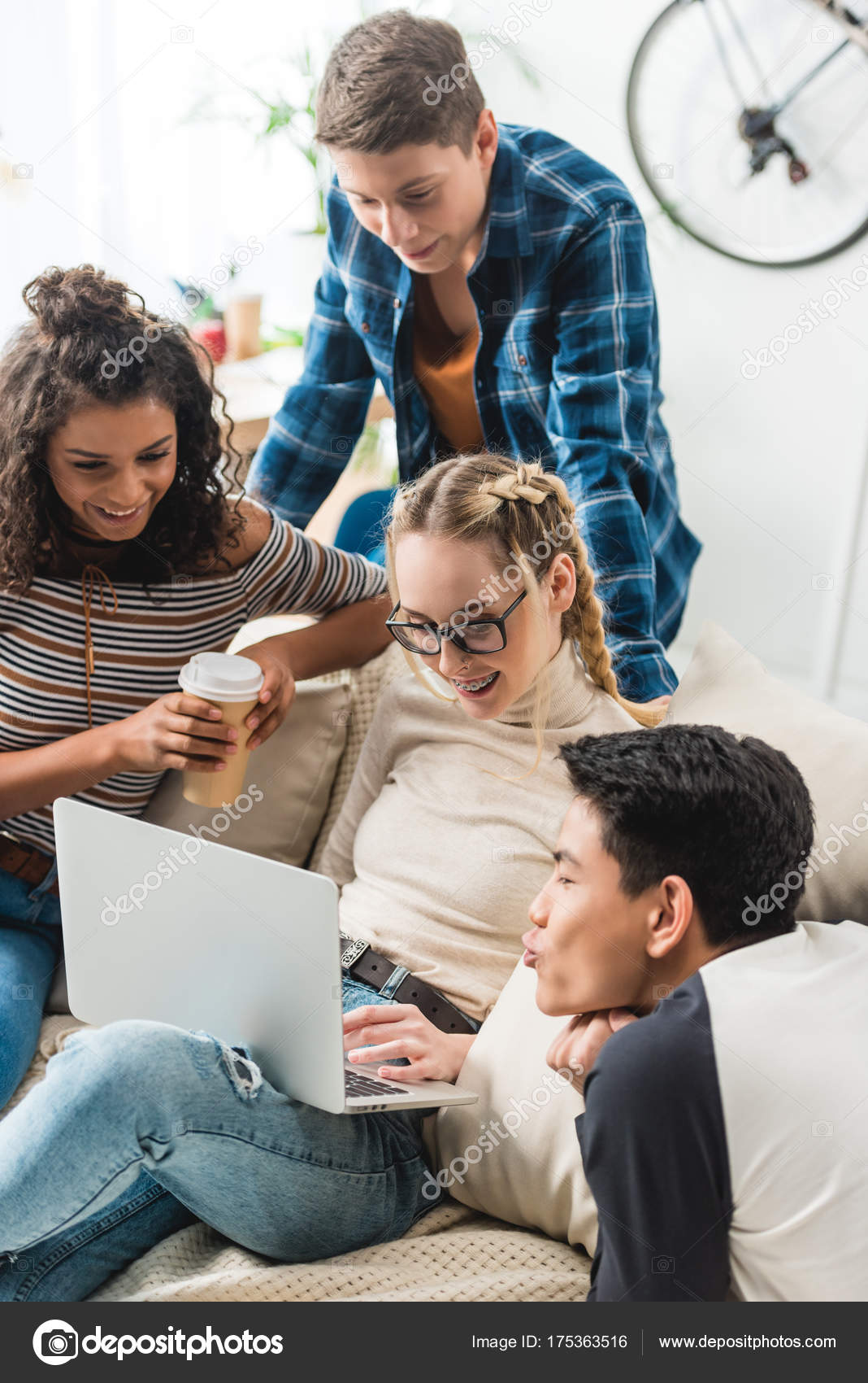 Group Multicultural Teens Looking Laptop Home — Stock Photo ...