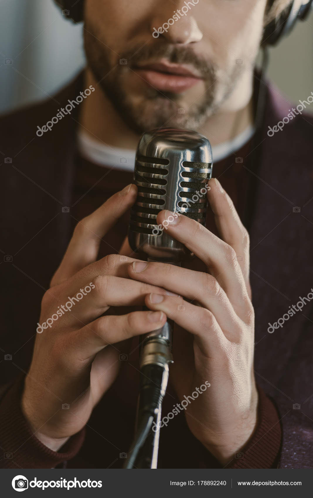 Cropped Shot Singer Holding Microphone Performing Song — Stock Photo ...