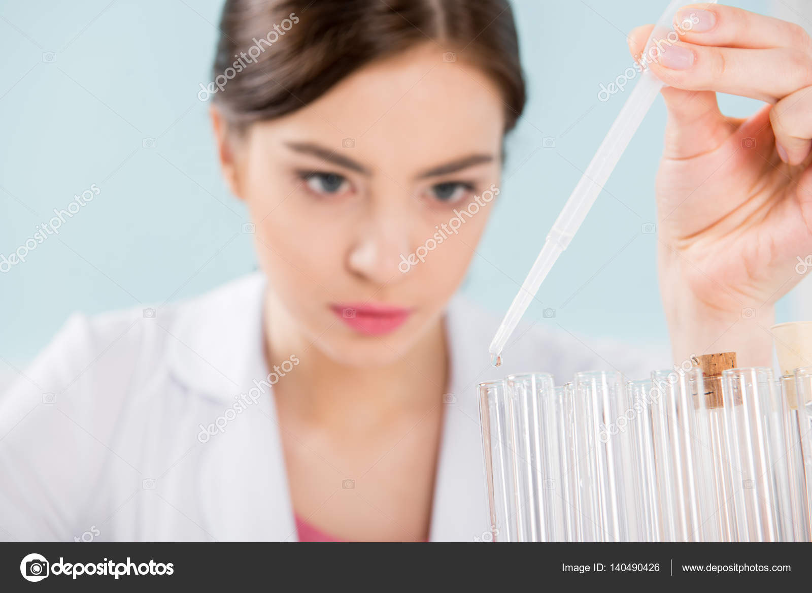 Scientist making experiment — Free Stock Photo © DmitryPoch #140490426