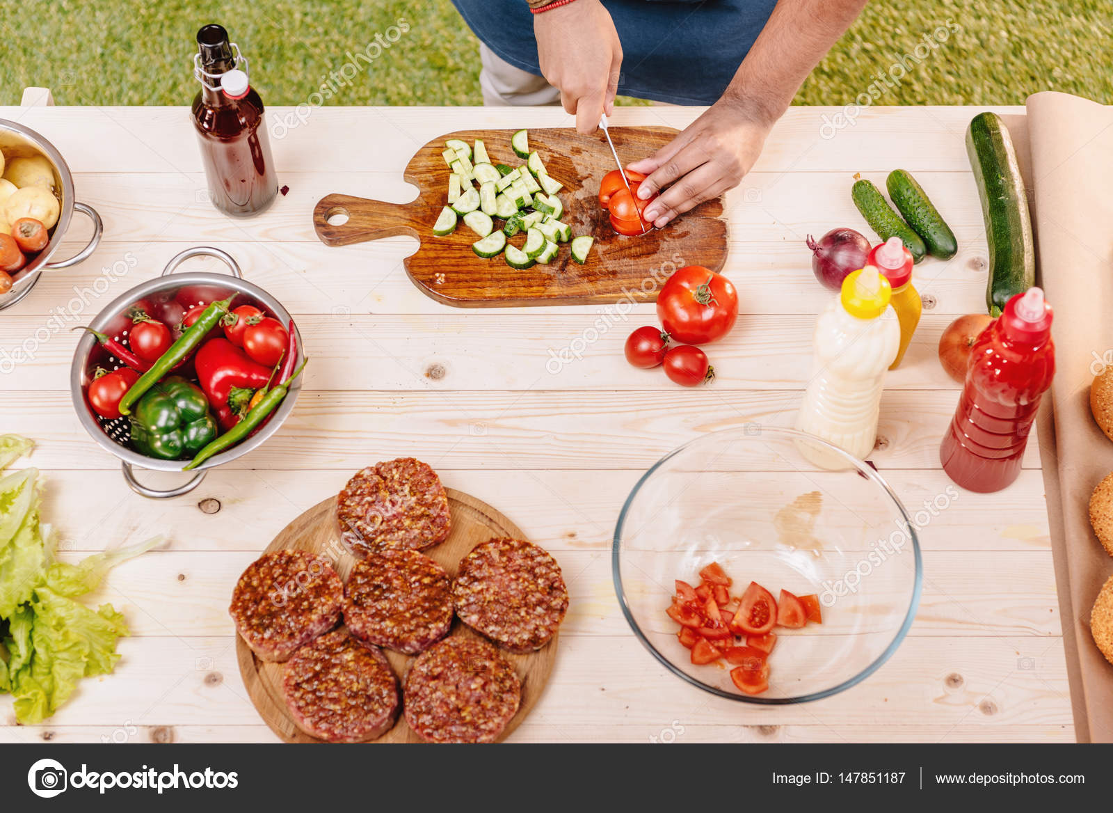 Man making burgers — Stock Photo © DmitryPoch #147851187