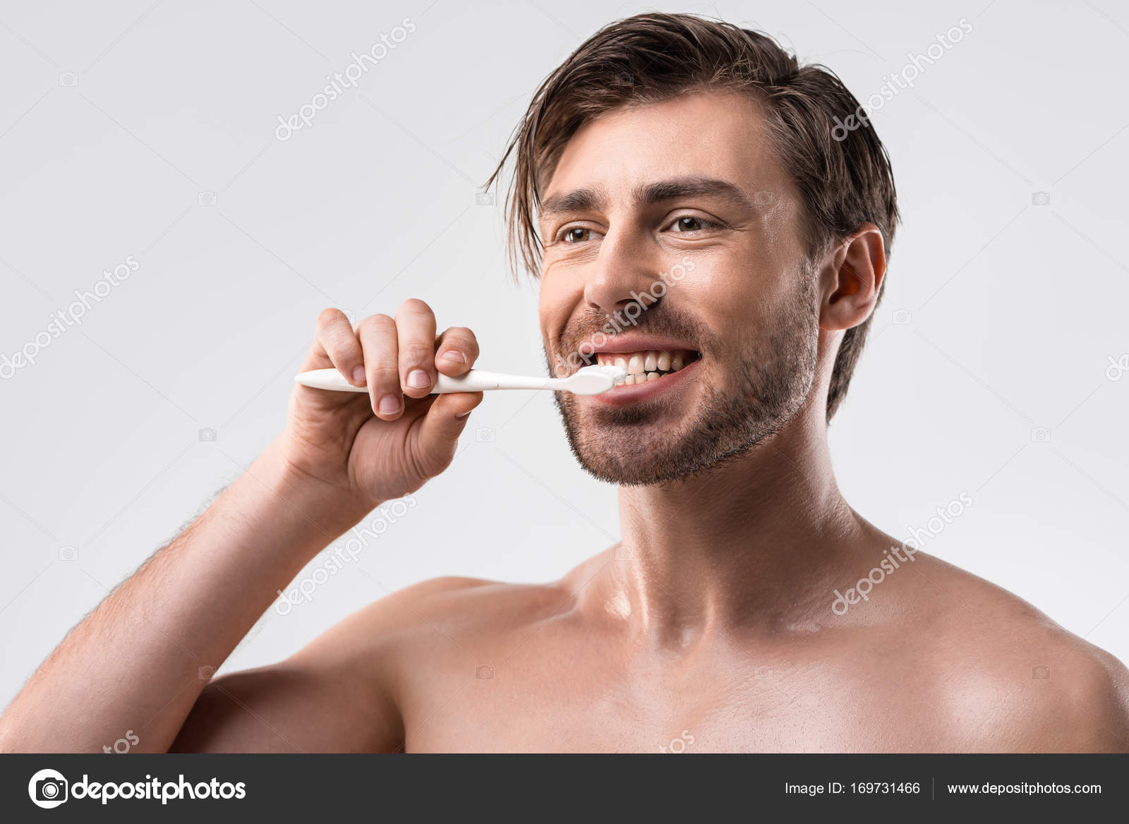 Man brushing teeth — Stock Photo © DmitryPoch #169731466