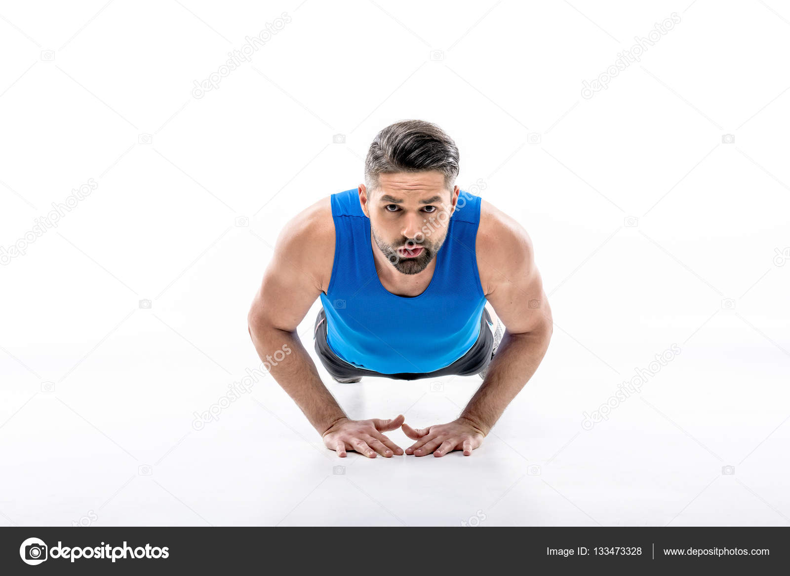 Man doing plank exercise — Stock Photo © AndrewLobov #133473328