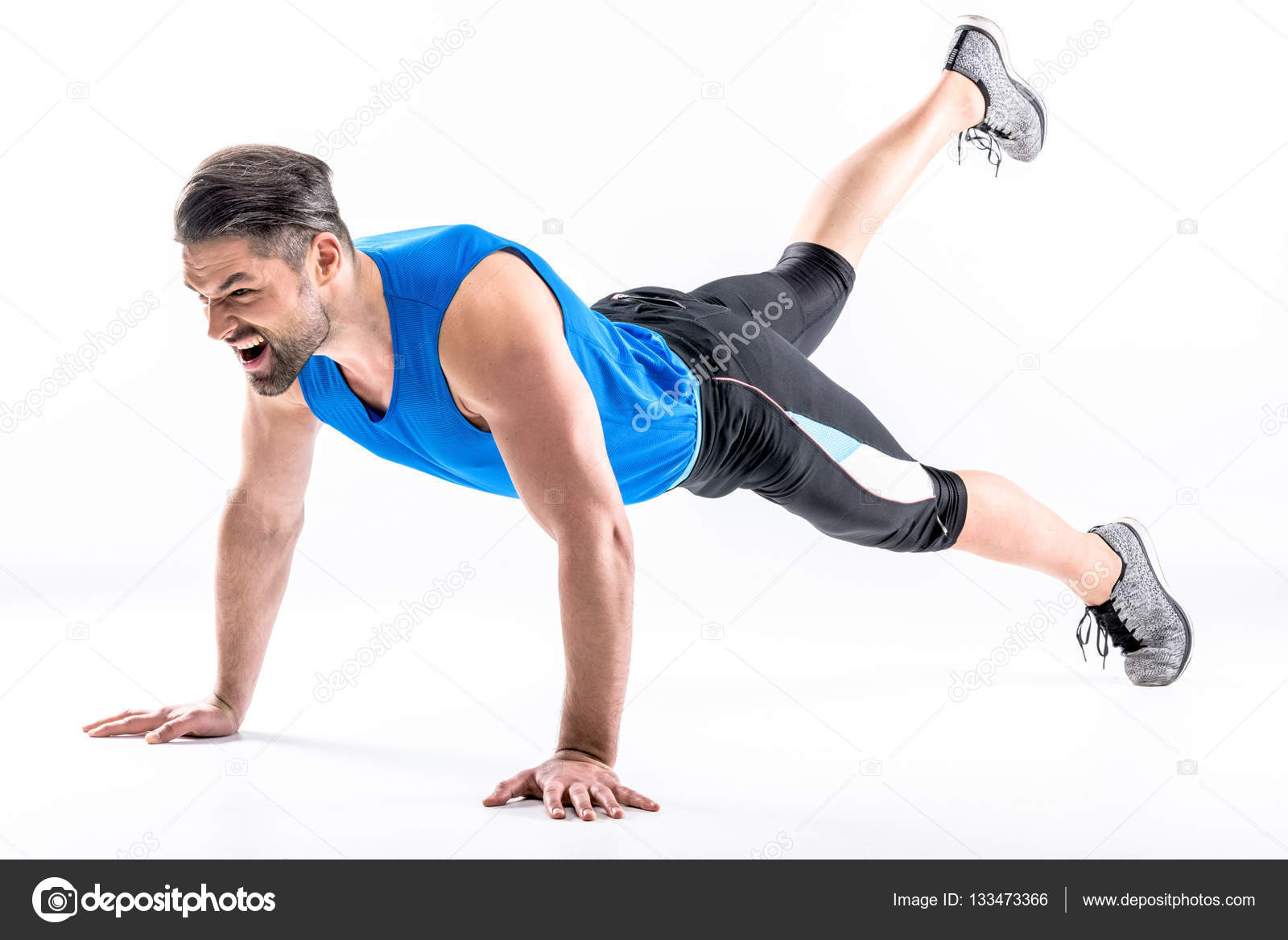 Man doing plank exercise — Stock Photo © AndrewLobov #133473366