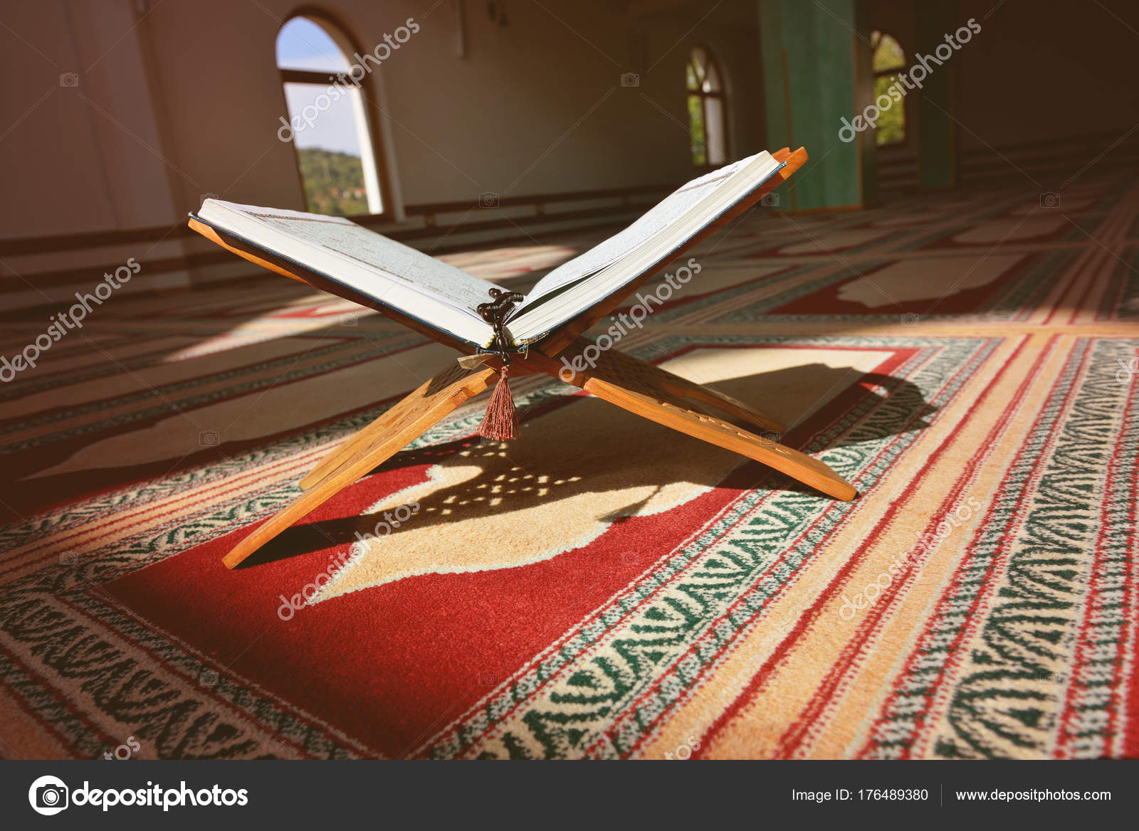 Quran in the mosque - open for prayers Stock Photo by ©FS-Stock 176489380