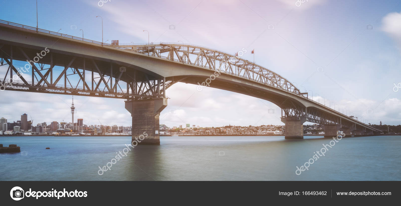 Pont du port d'Auckland à Auckland, Nouvelle-Zélande image libre de ...