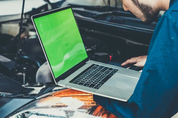 Laptop auto repair Stock Photos, Royalty Free Laptop auto repair Images ...